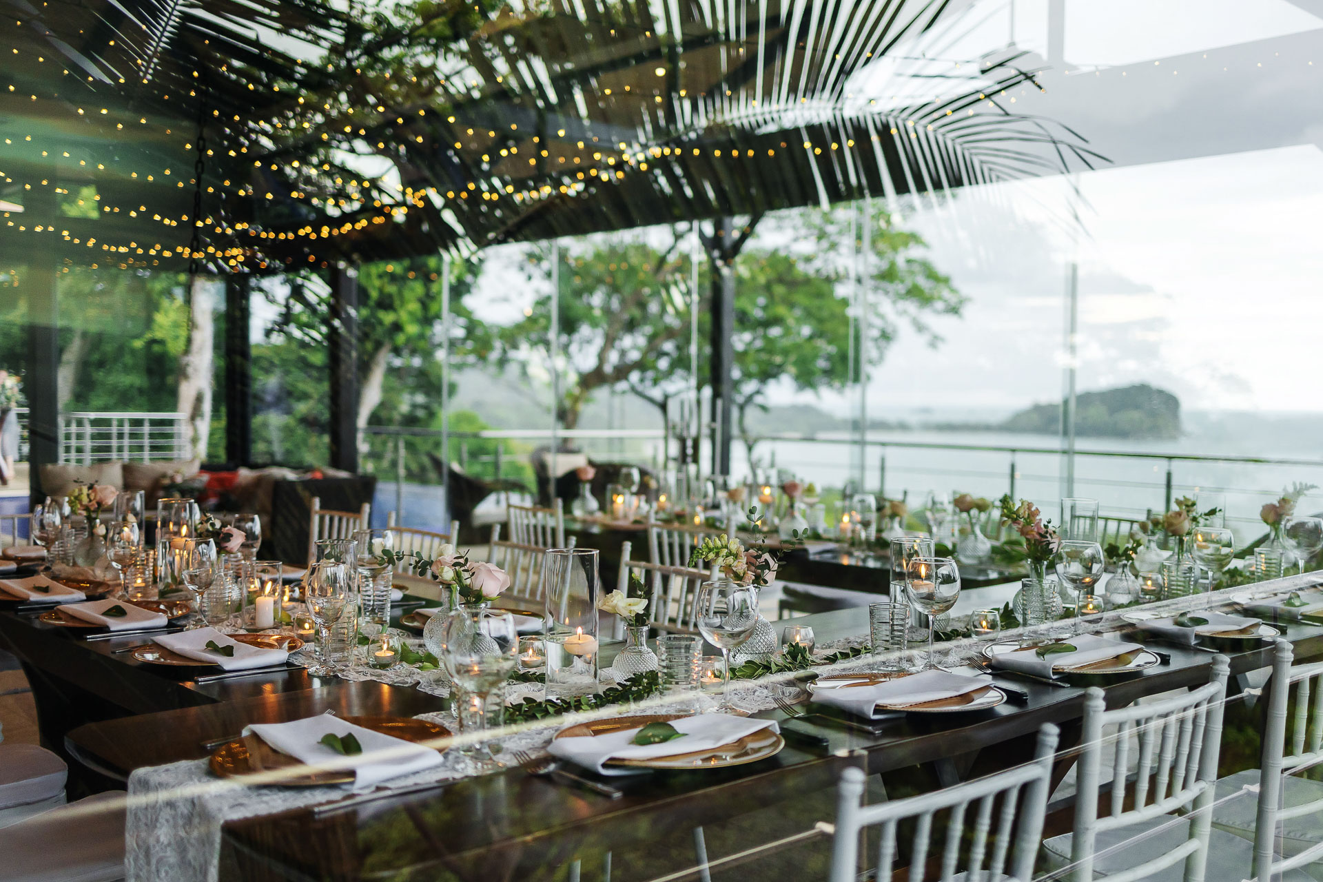 Tropical reception tables, photo by Kevin Heslin Photography